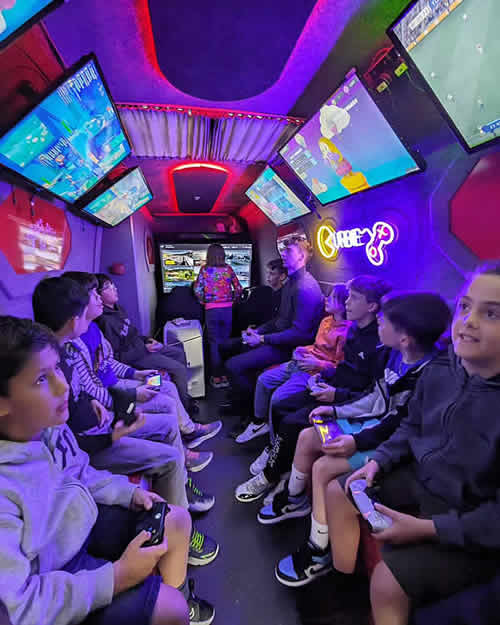 Gaming Bus Essex & London – Unforgettable Party Fun
